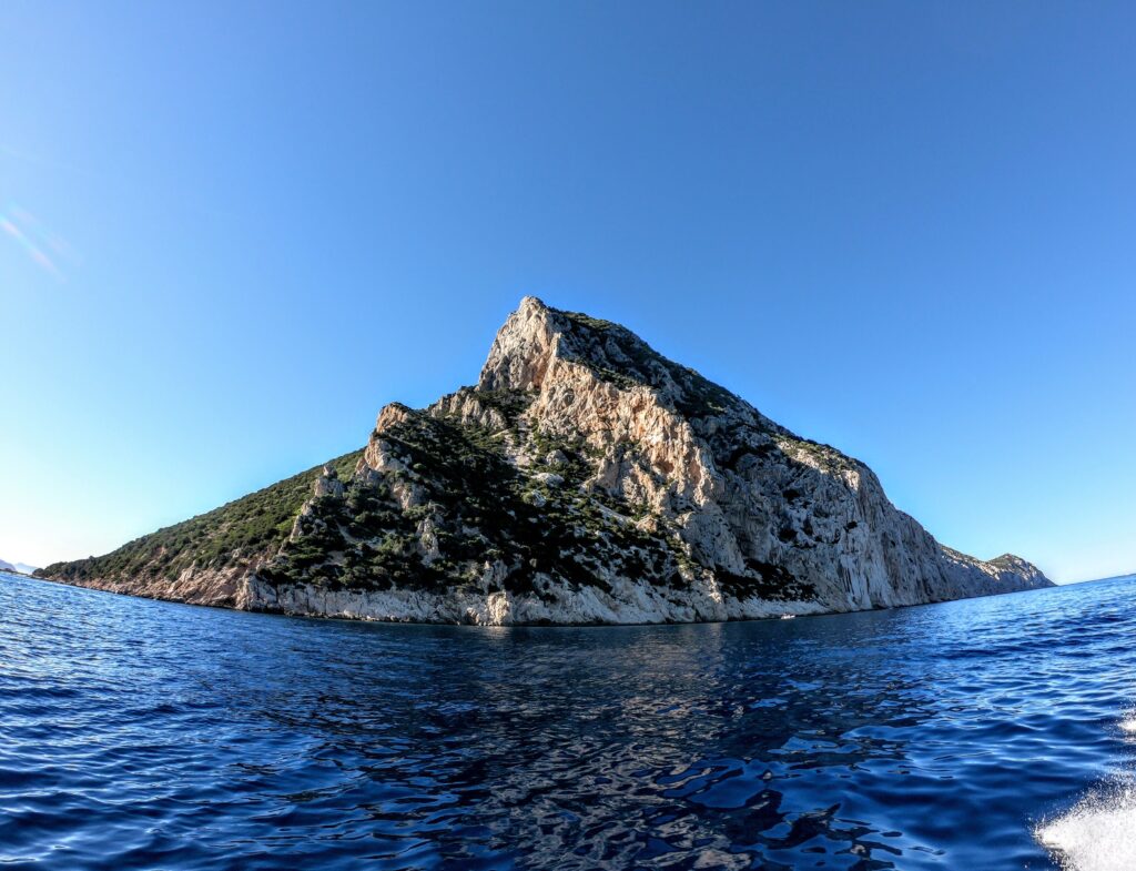 Discover the natural wonders: the best natural parks of Sardinia